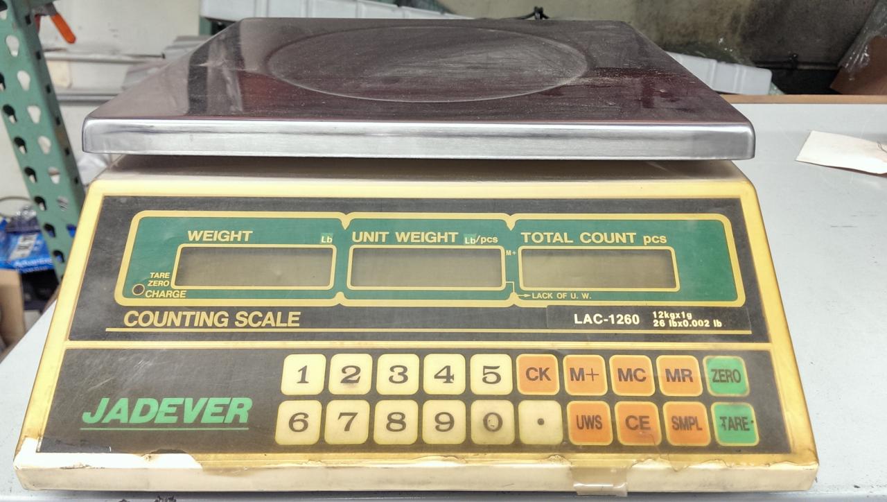 Lot #39: Jadever LAC-1260 Digital Counting Scale - WireBids